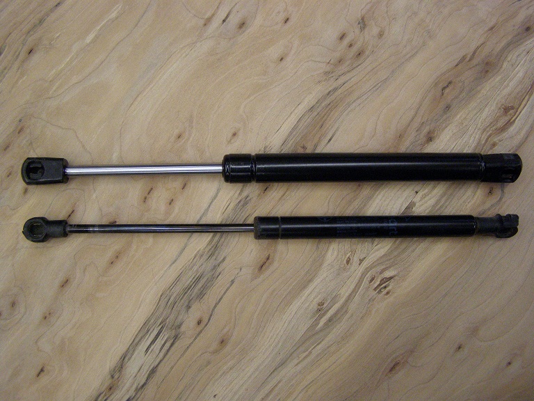 Rear Glass Door Piston - How-To: 450 Model, 2005-2006, diesel - Club ...