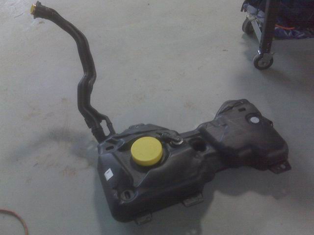 Fuel Tank Removal Instructions - Operation and Maintenance: 450 Model ...