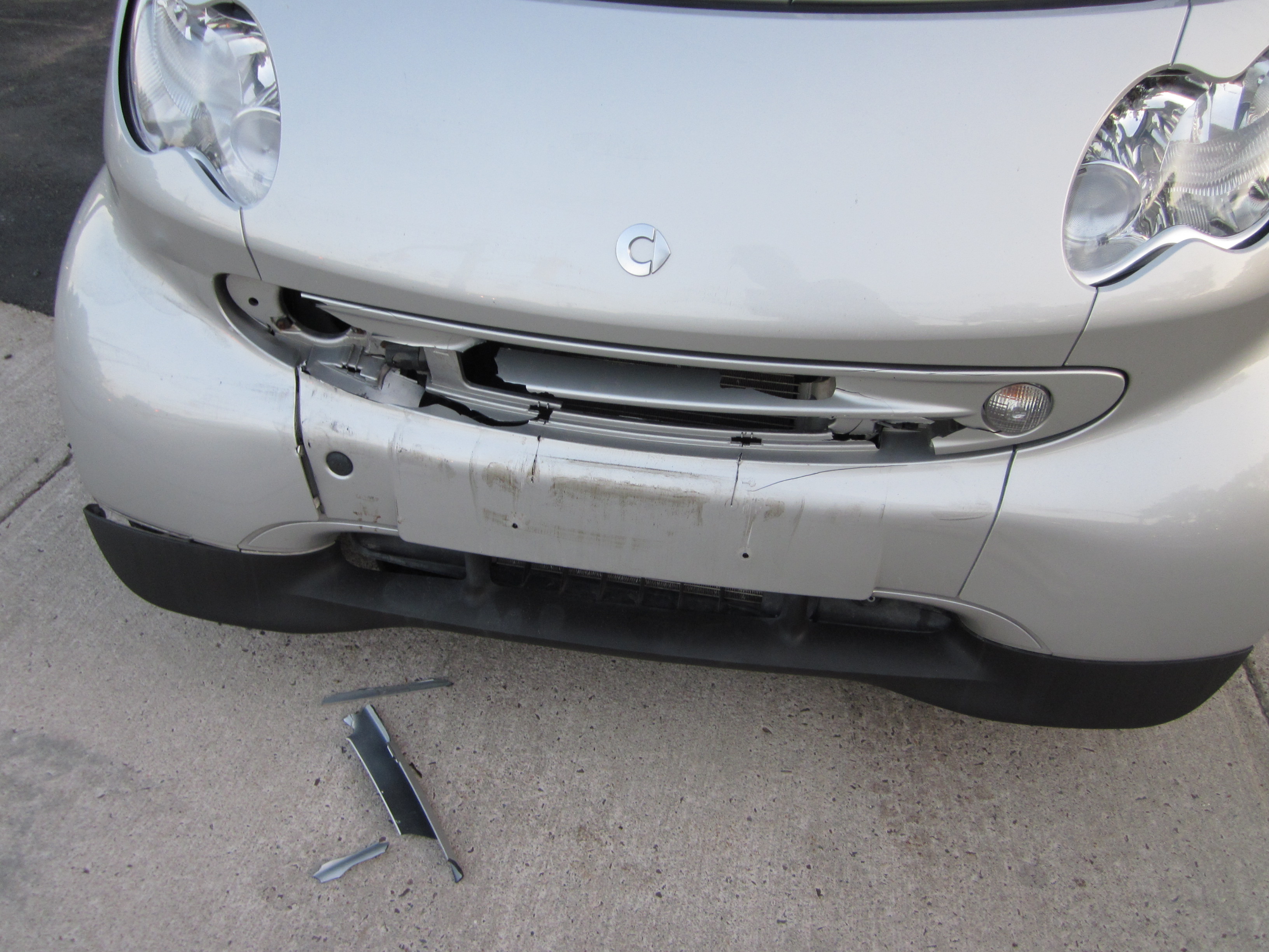 Had an accident...... - General Discussions - Club smart Car