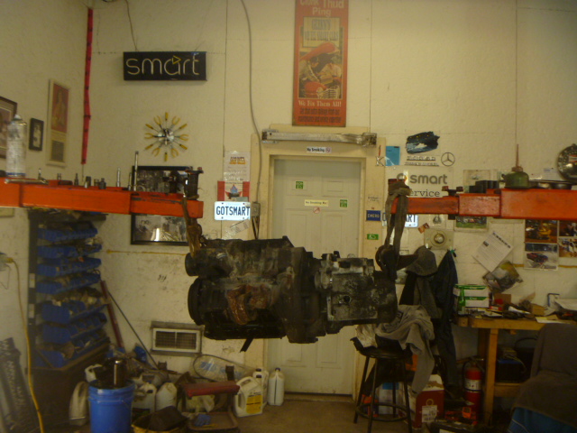 Disassembly of engine - Operation and Maintenance: 450 Model, 2005-2006 ...