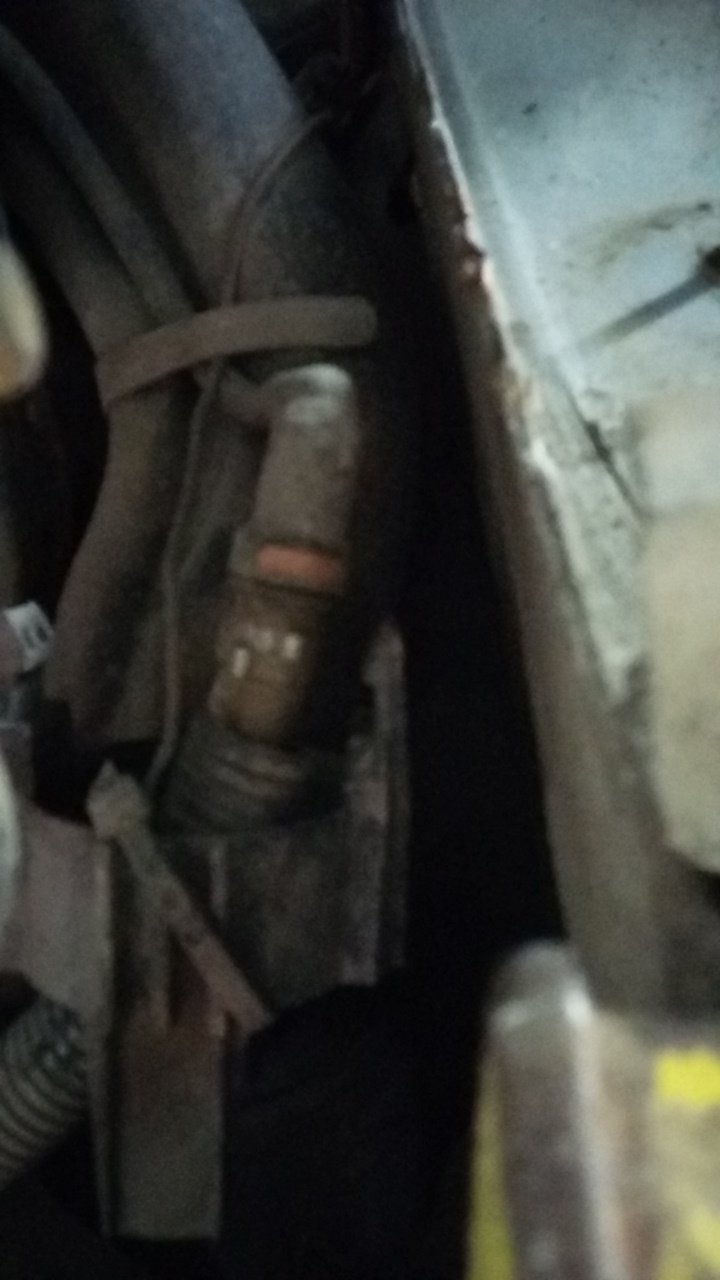 Where Is My Fuel Filter? - Operation and Maintenance: 450 Model, 2005 ...