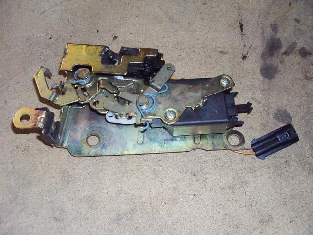 Transport Canada investigating Smart Fortwo door latch - Operation and ...